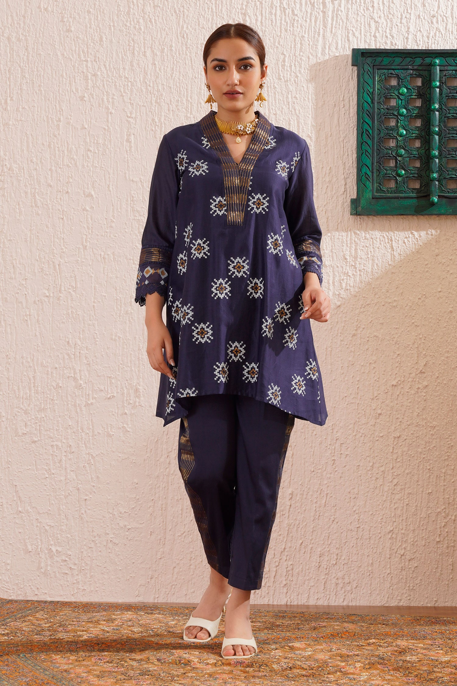 Buy OMI Blue Chanderi Flora Block Print Tunic Pant Set Online | Aza Fashions
