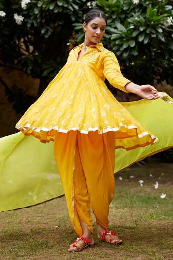 Buy Nimbu Mirchi Yellow Pure Chanderi Mukaish Bloom Embroidered Kurta ...