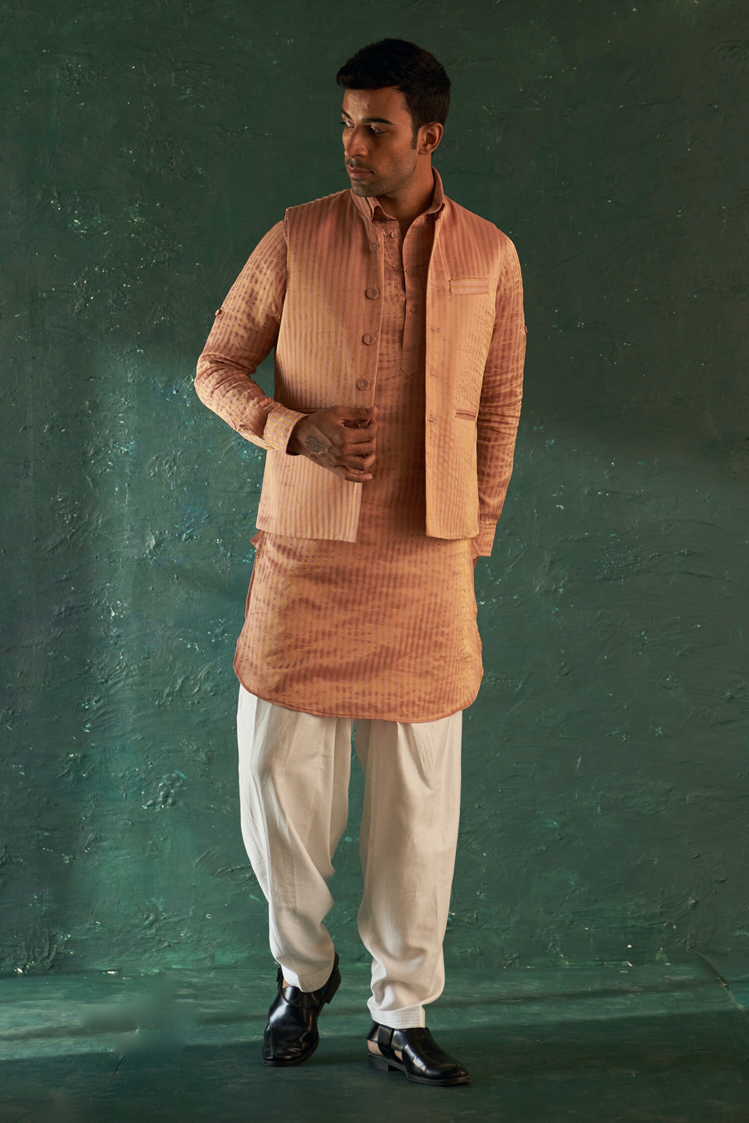 Buy Charkhee Pink Silk Tissue Stripe Pattern Bundi Online | Aza Fashions