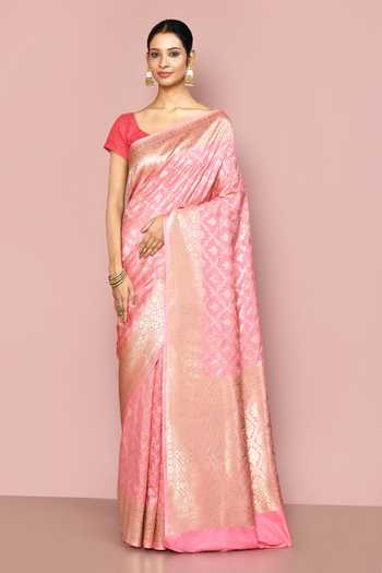 Buy Nazaakat by Samara Singh Pink Floral Checkered Banarasi Saree With ...