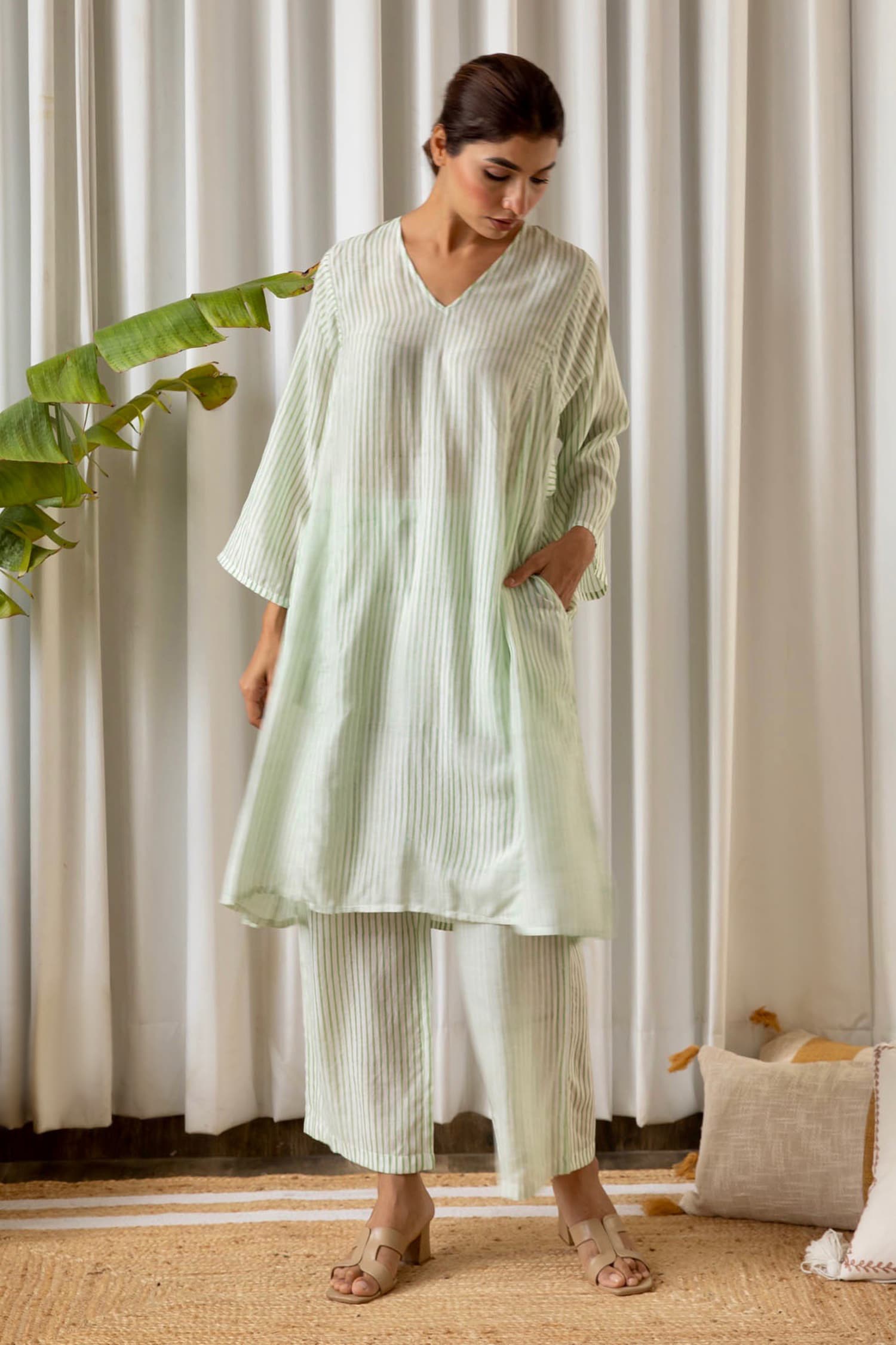 Buy Kapraaaha Green Muslin Pin Striped Tunic With Pant Online | Aza ...