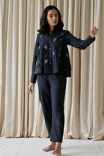 Buy Black Organic Cotton Plain Margaret Narrow Fit Pant For Women by ...