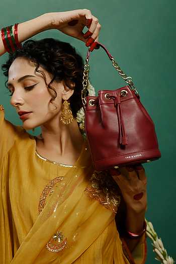 Buy Tan & Loom Bombay Leather Bucket Bag Online | Aza Fashions