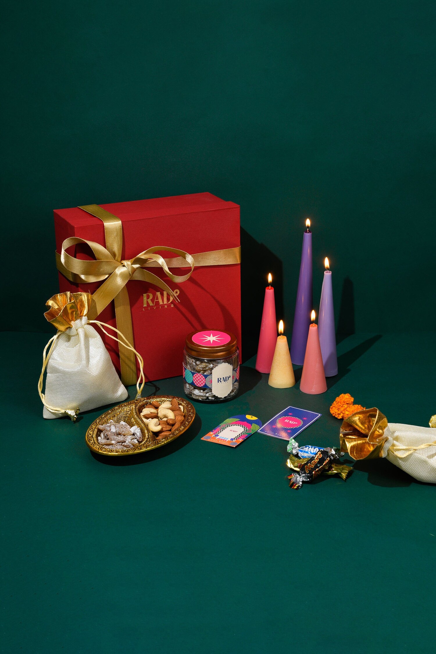 Rad Living Red Scented Soy Wax Timeless Gift Box