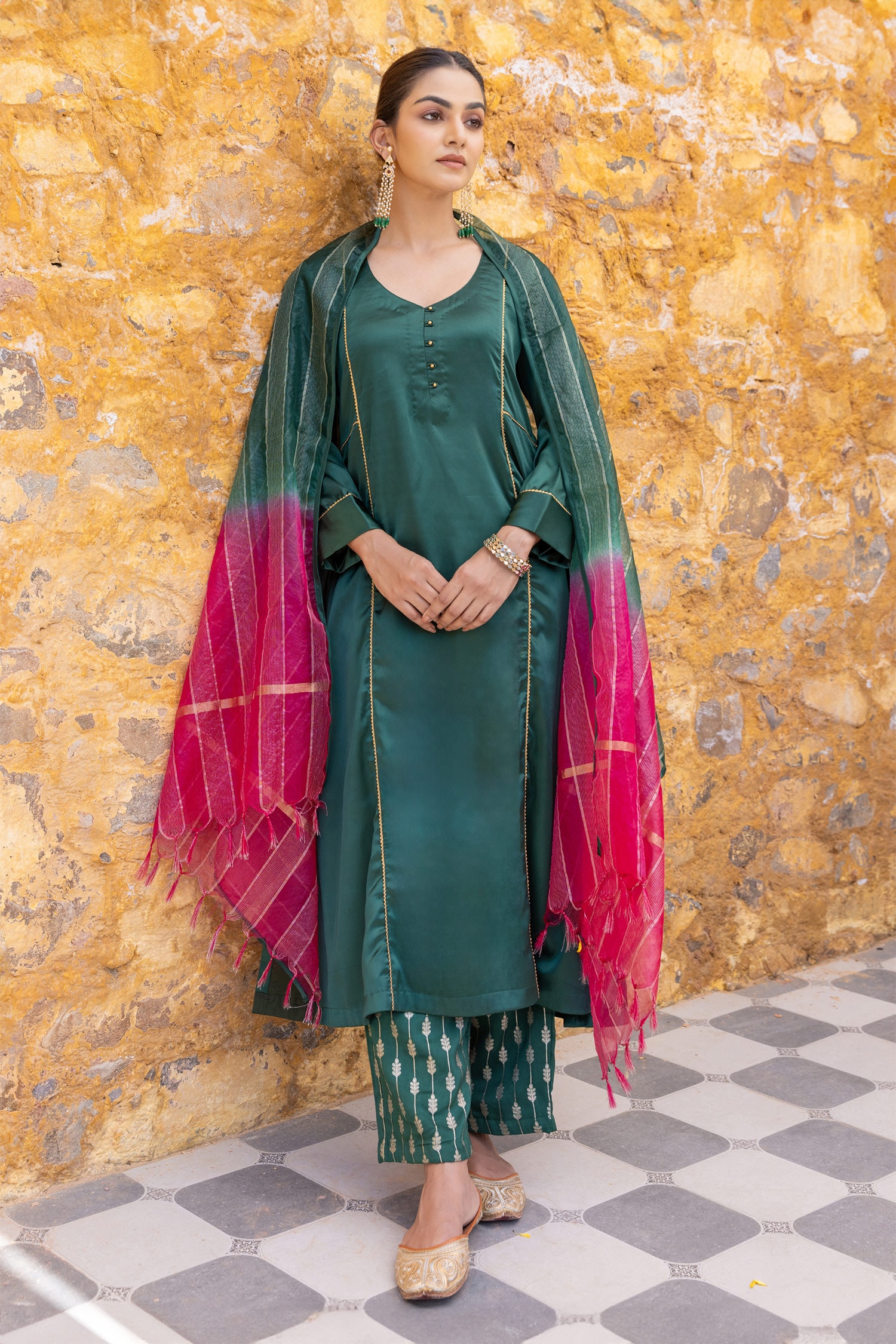 Buy Green Solid Kurta Set With Floral Butti Pant For Women by Myaara ...