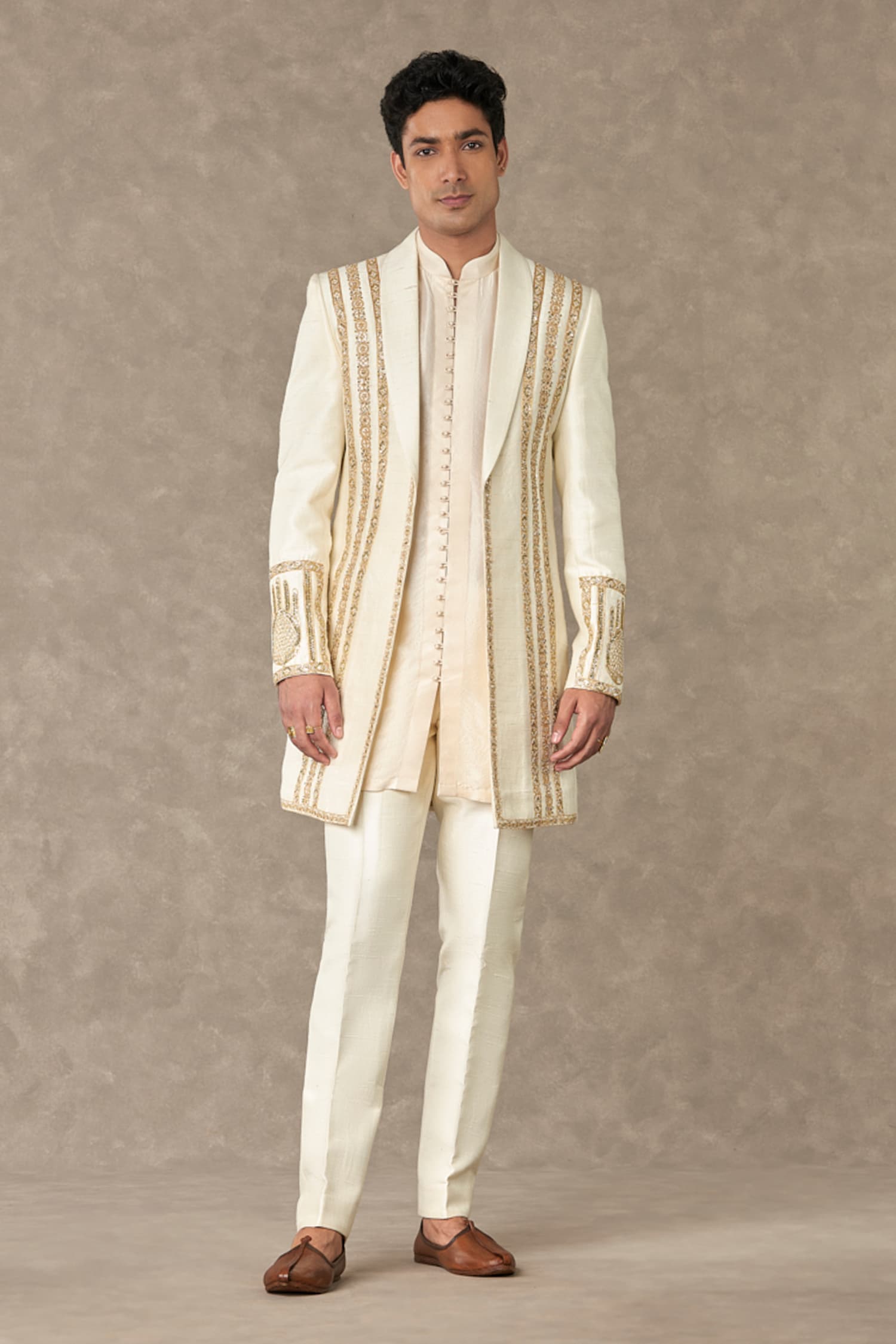 Buy Ivory Hath Phool Embroidered Raja Koti Kurta Set For Men by Masaba ...