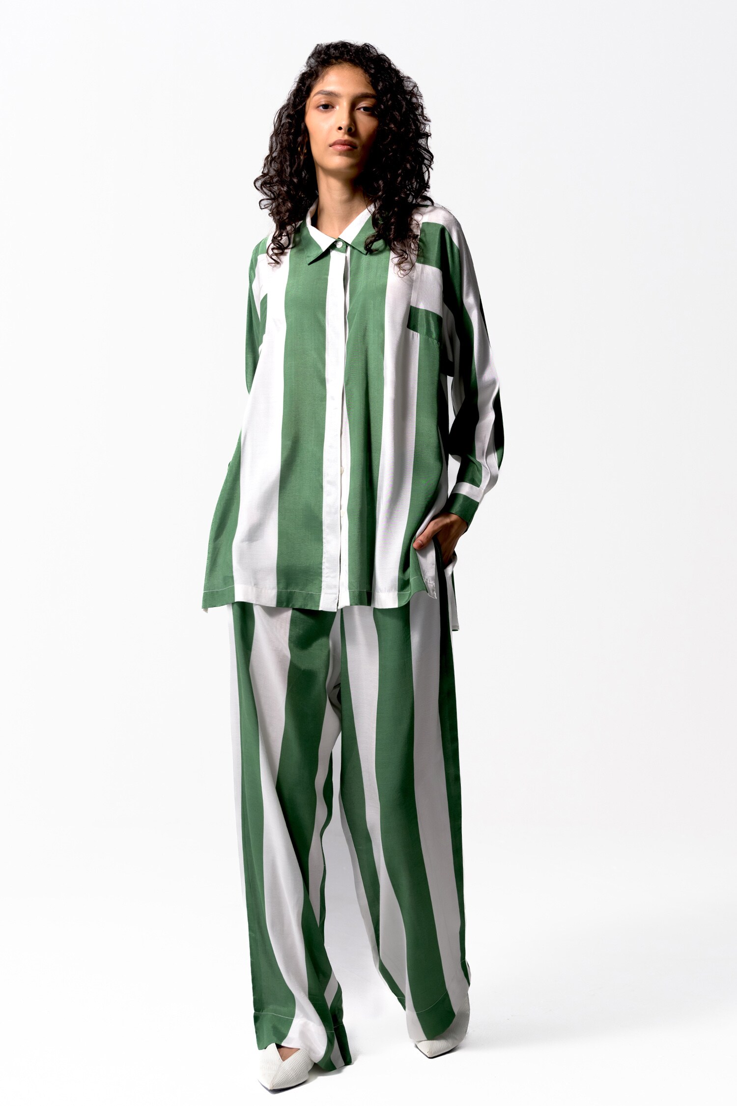 Buy OFRIDA Green Cotton Silk Stripe Pattern High Side Slit Shirt With ...