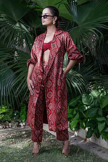 Buy Ekavira Maroon Mashru Silk Surkh Ajrakh Print Trench Coat Online ...