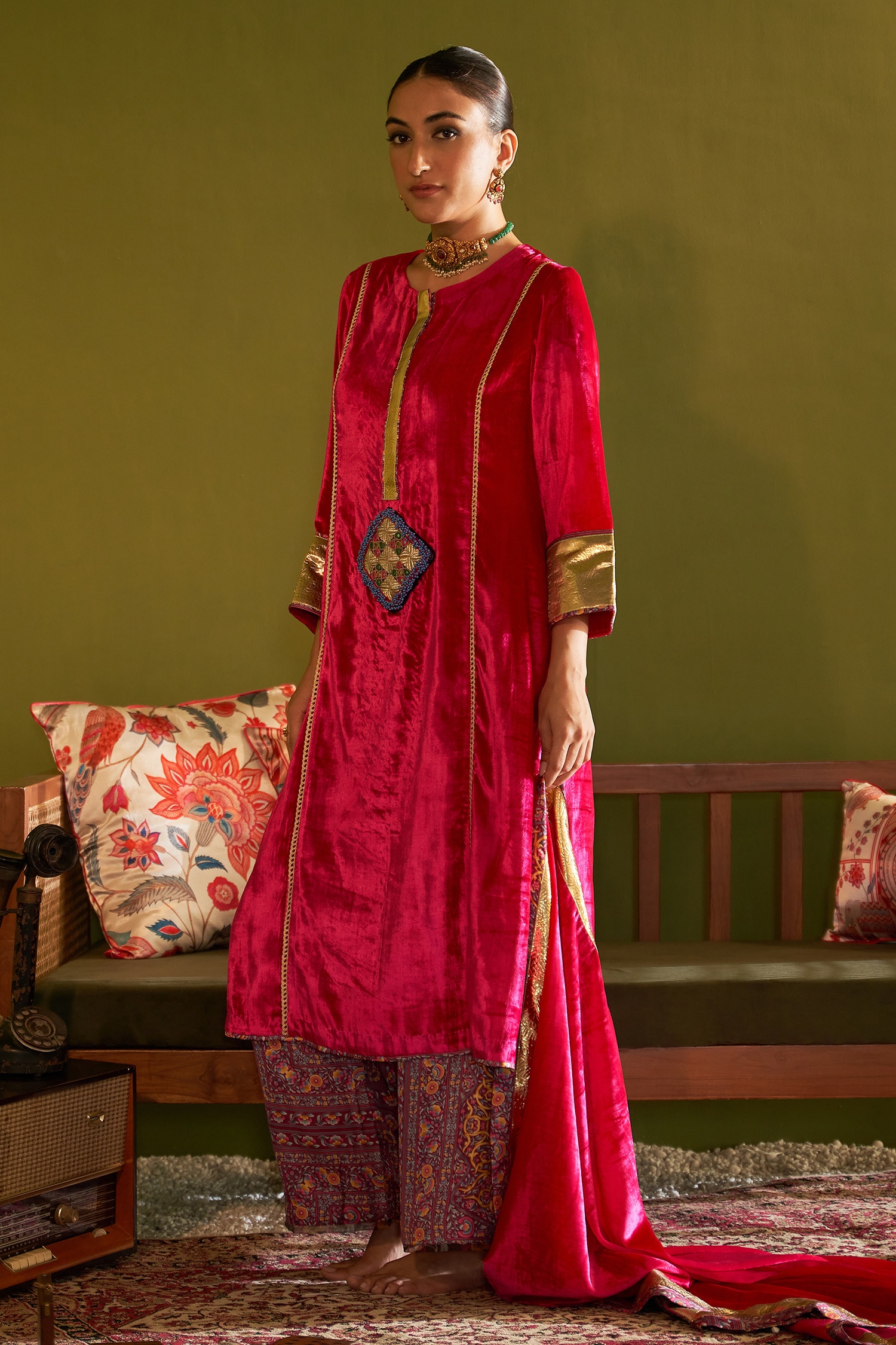 Buy Pink Velvet Silk Printed Floral Ruhani Gulab Kurta Set With Shawl For Women by Sage Saga ...