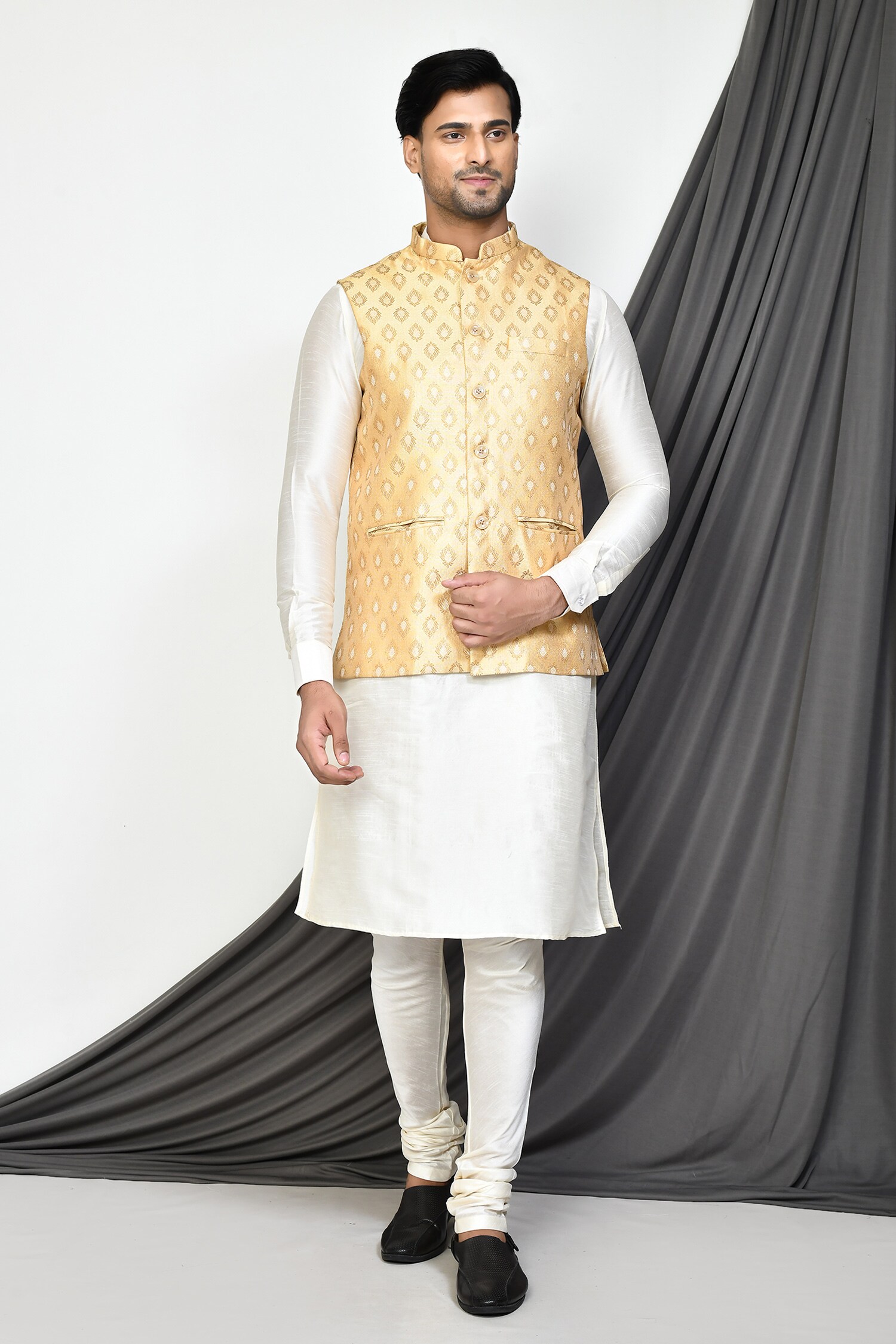 Buy Aryavir Malhotra Beige Diamond Pattern Bundi And Kurta Set Online ...