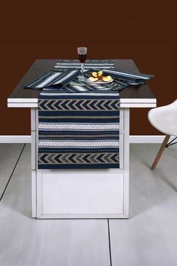 Buy ODE & CLOE Stripe Print Table Runner And Table Mat Set Online | Aza ...