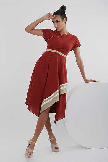 Buy Red 100% Handloom Cotton Handspun V Neck Sumi Asymmetric Trapeze ...