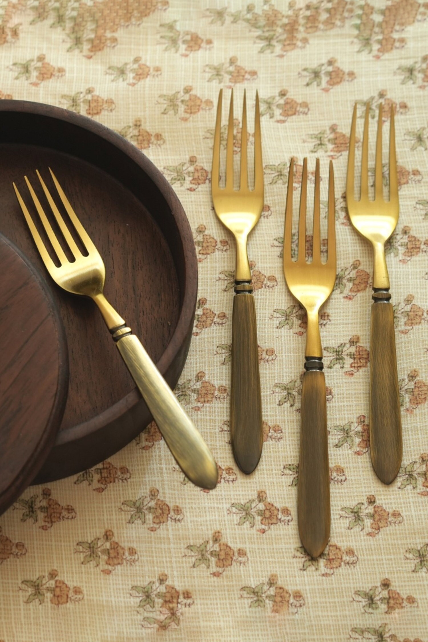 COURTYARD Gold Brass Carved Reti Table Forks - Set Of 4