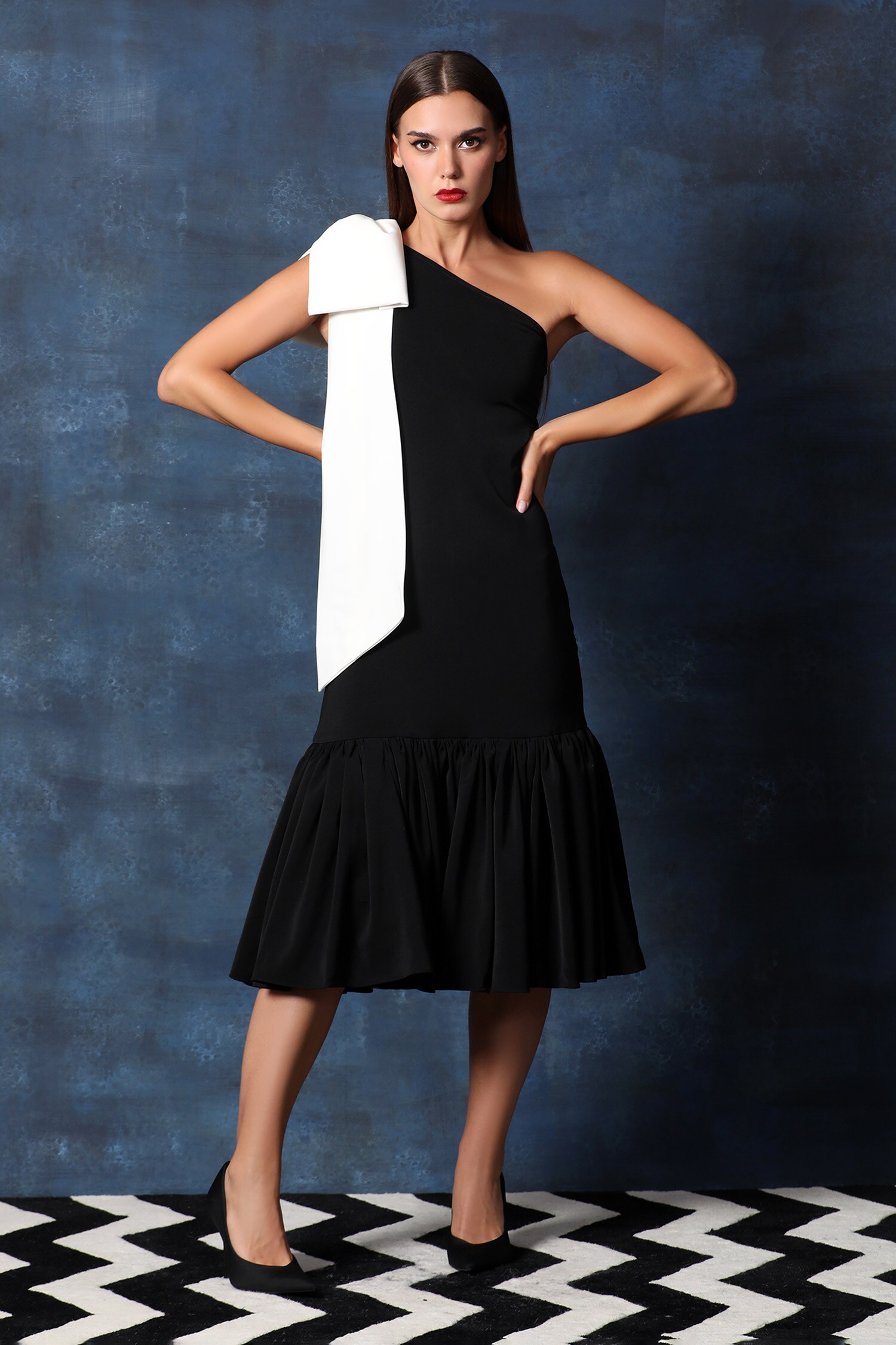 Buy Black Heavy Crepe One Shoulder Bow Mania Dress For Women by Swatee ...