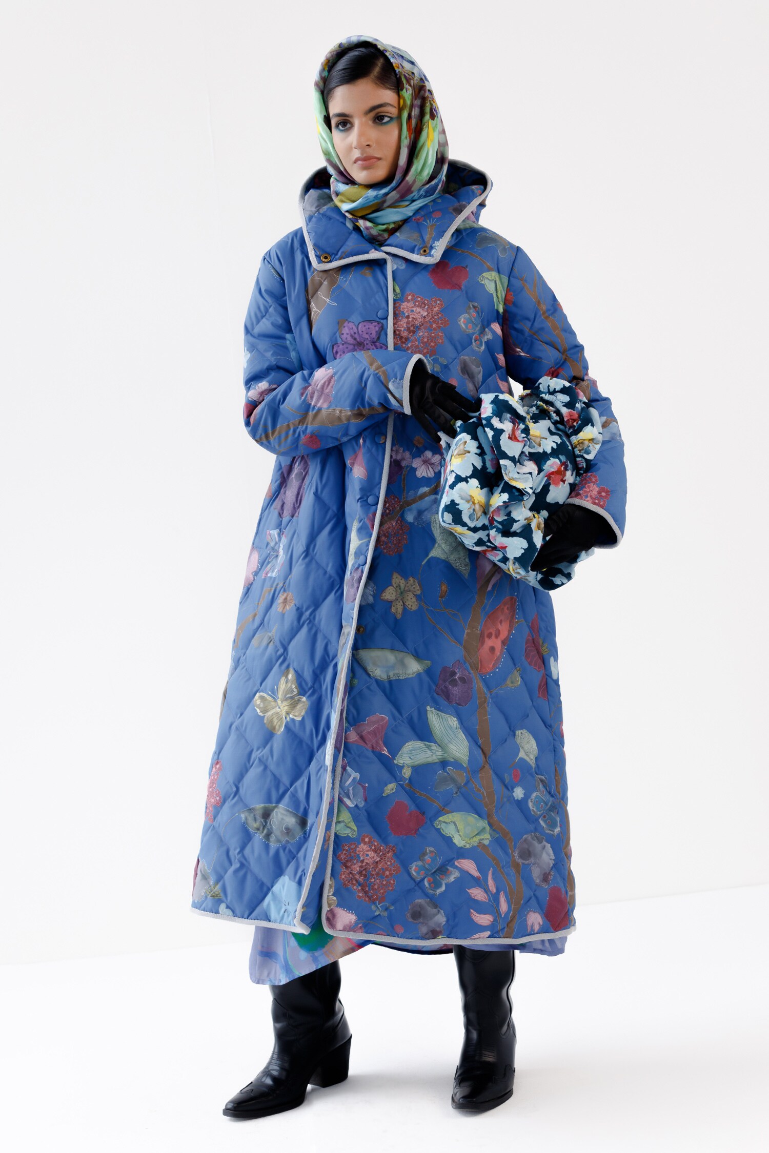 Buy Blue Tafta Print Floral Hooded Neck Nova Jacket For Women by Yavi ...