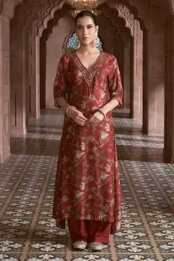 Buy Maroon Bemberg Silk Printed Floral V Neck Pattern Kurta And Pant ...