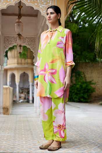 Buy Green Crepe Printed Floral Collared Laced Kurta And Pant Set For ...