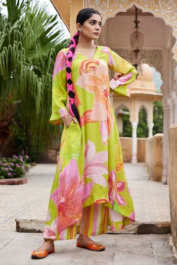 Buy Green Crepe Printed Floral V Neck Asymmetric Kurta And Pant Set For ...