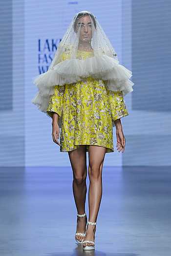 Buy Yellow Dress: Raw Silk Printed Vintage Floral Round With Veil For ...