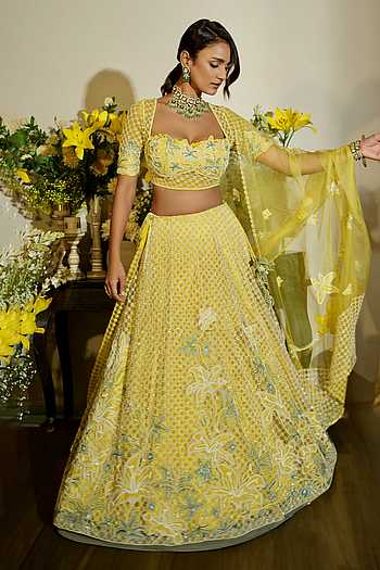 Buy Yellow Tulle Hand Embroidery Floral Square Lillah Bahaar Lehenga ...