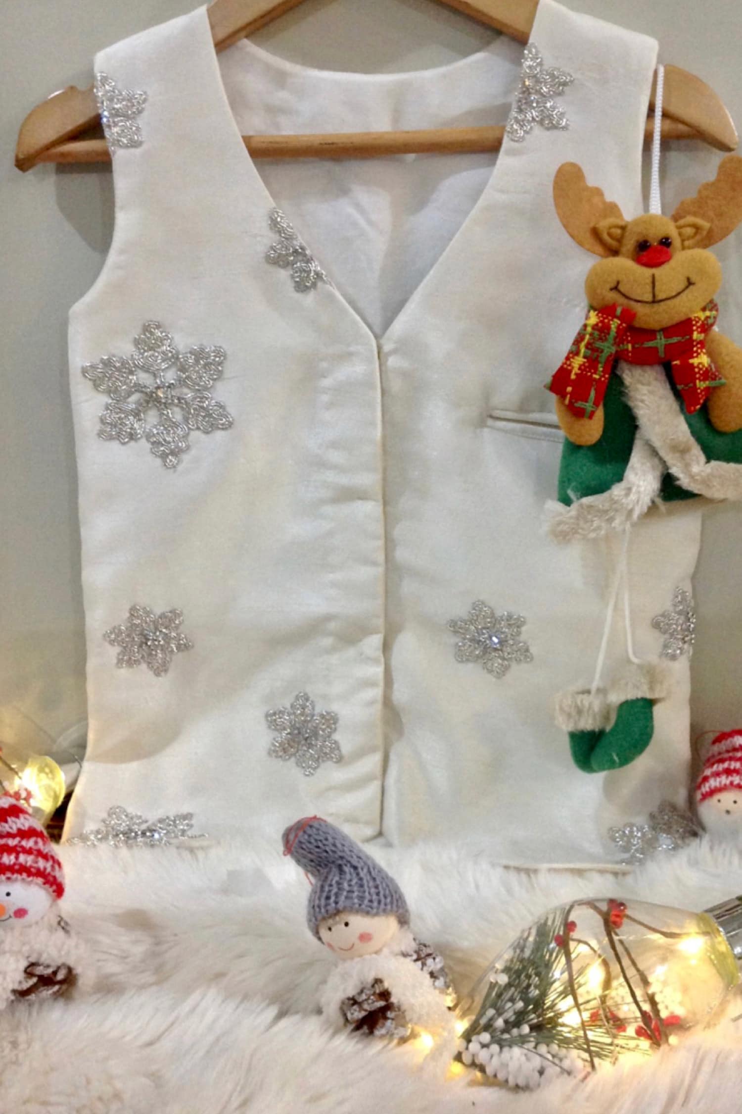 Buy White Cotton Silk Embroidered Snowflake Jacket For Boys by Rage ...