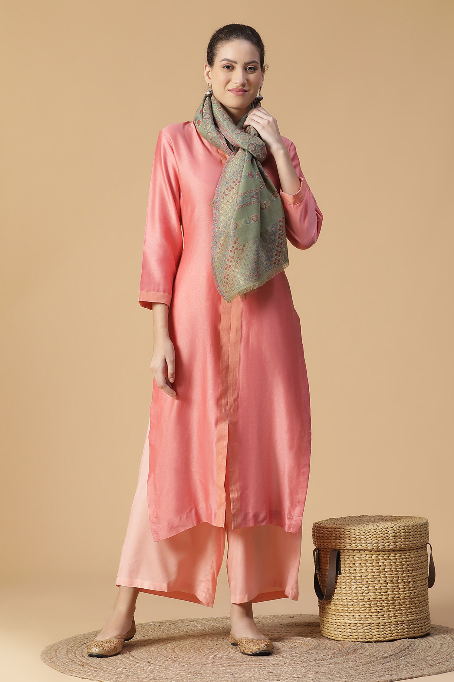 Buy Green Acanthus Motif Saffiya Woven Stole by SHINGORA Online at Aza ...