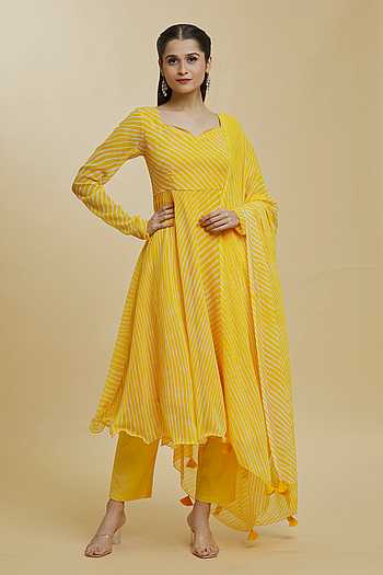 Buy Yellow Kurta And Dupatta Georgette Leheriya Leaf Daylily Pattern ...