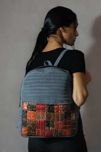 Buy Grey Godhadi Patchwork Preloved Saree Backpack by Riti Online at ...