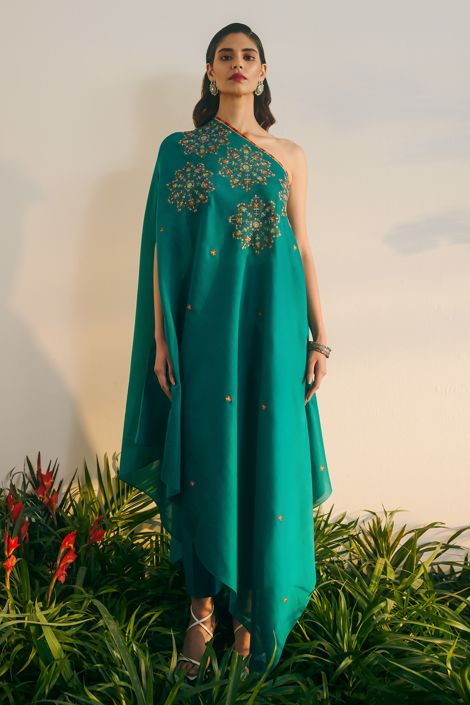 Buy Green Silk Chanderi Embroidered Thread Keli Tunic And Pant Set For ...