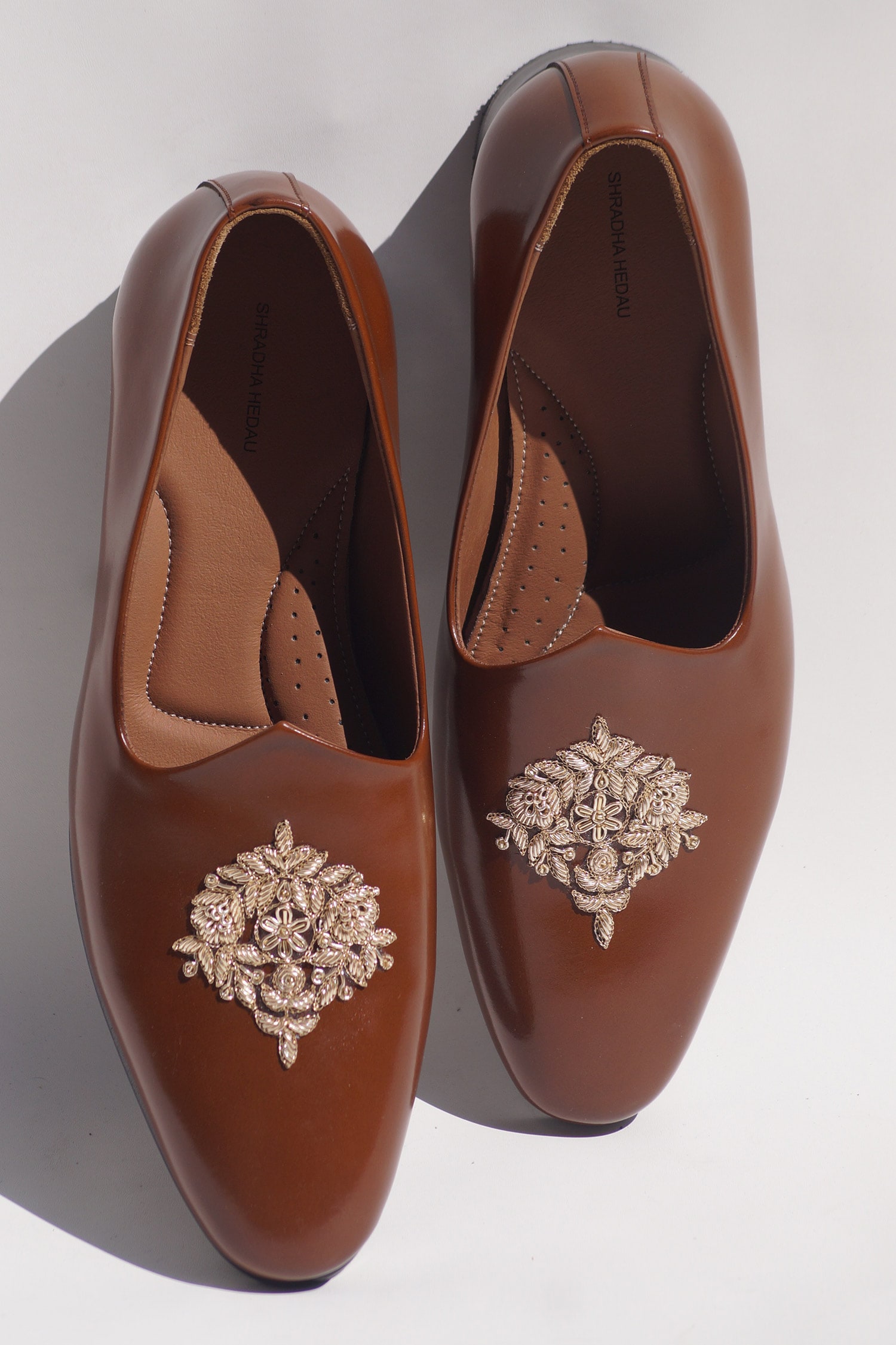 Buy Brown Embroidered Elio Leather Mojari For Men by Shradha Hedau ...