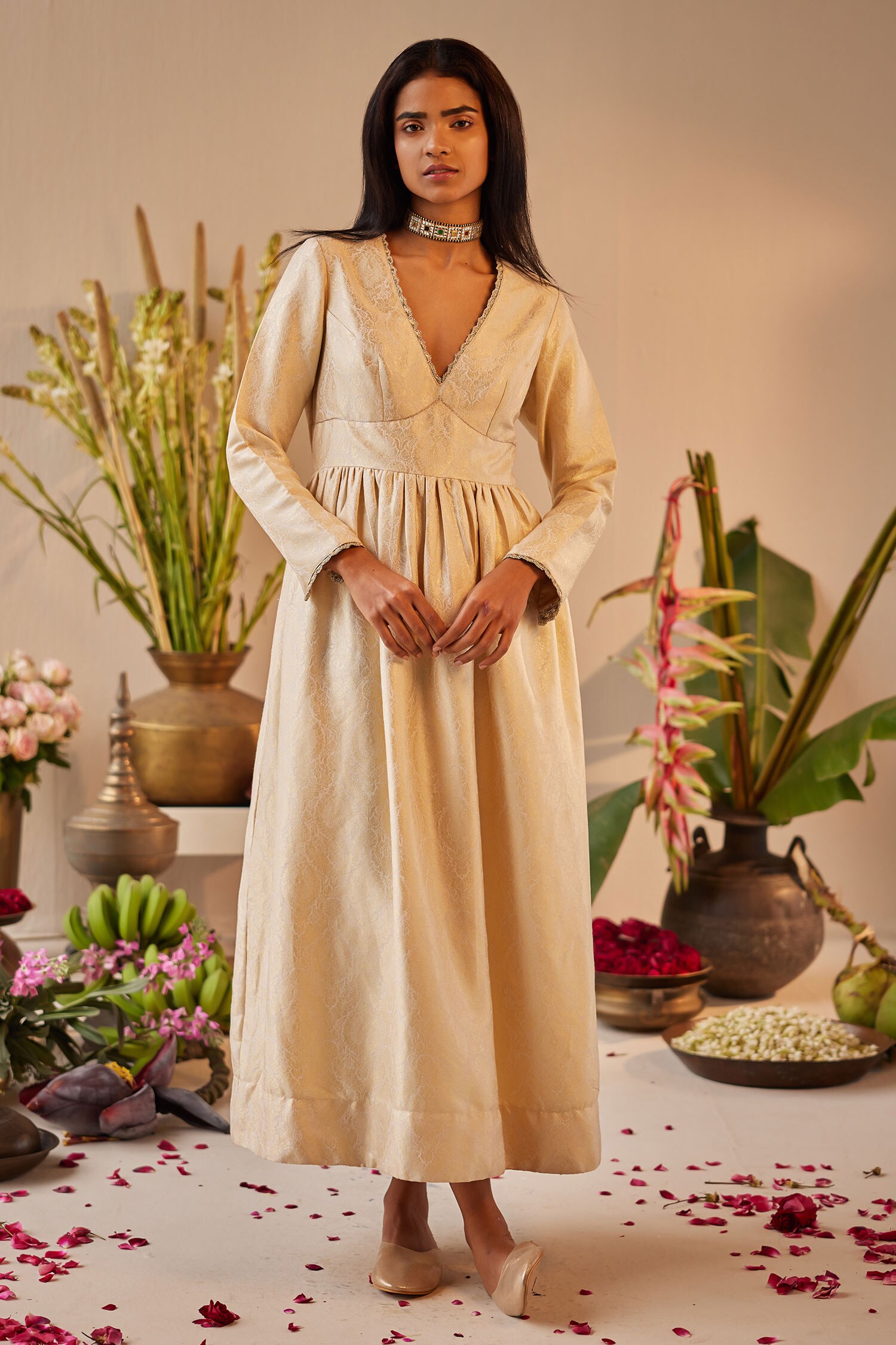 Buy Ivory Brocade Woven Floral V Neck Saba Pattern Anarkali For Women ...