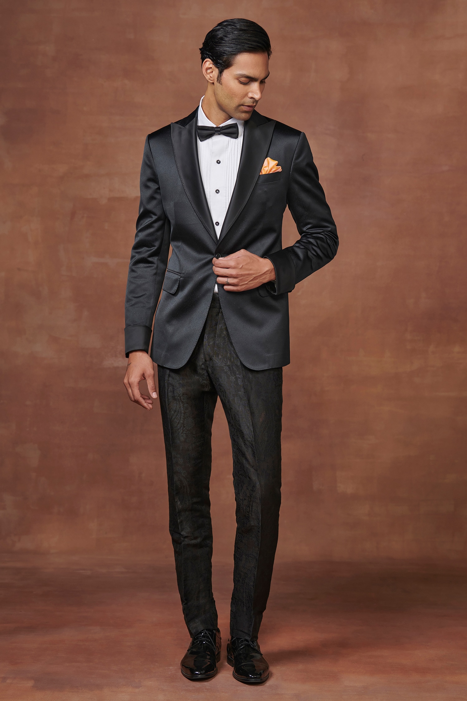 Buy Black Blended Silk Plain Extravaganza Shimmer Tuxedo Jacket For Men ...