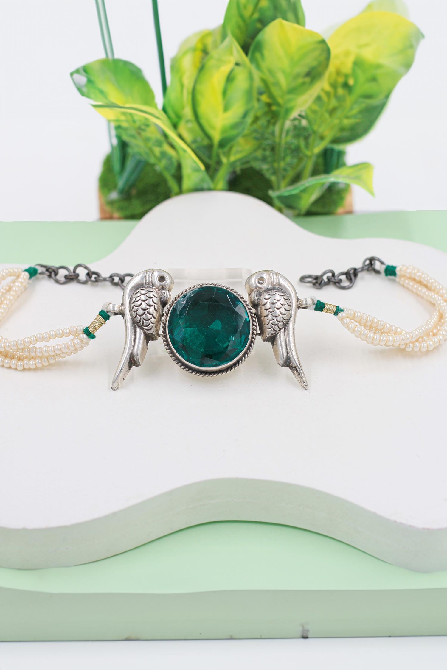 Buy Silver Plated Quartz Astrid Parakeet Cosmo Choker by Sangeeta ...