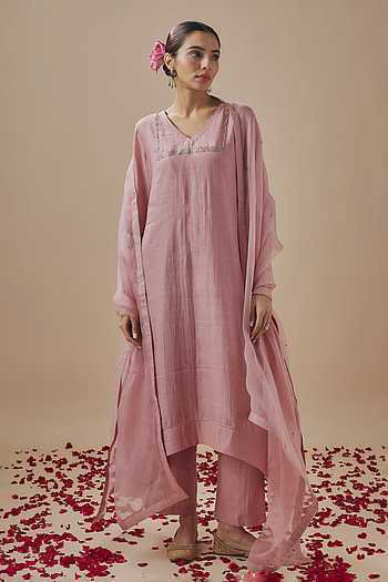 Buy Pink Chanderi Silk Embroidery Pitta V Neck Yoke Kurta With Pant For ...