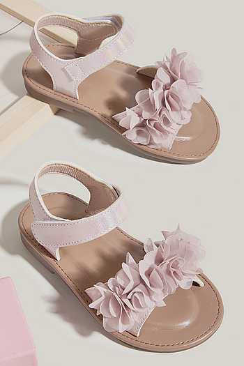 Buy Pink Floral Applique Work Sandal For Girls by Ninobello Online at ...