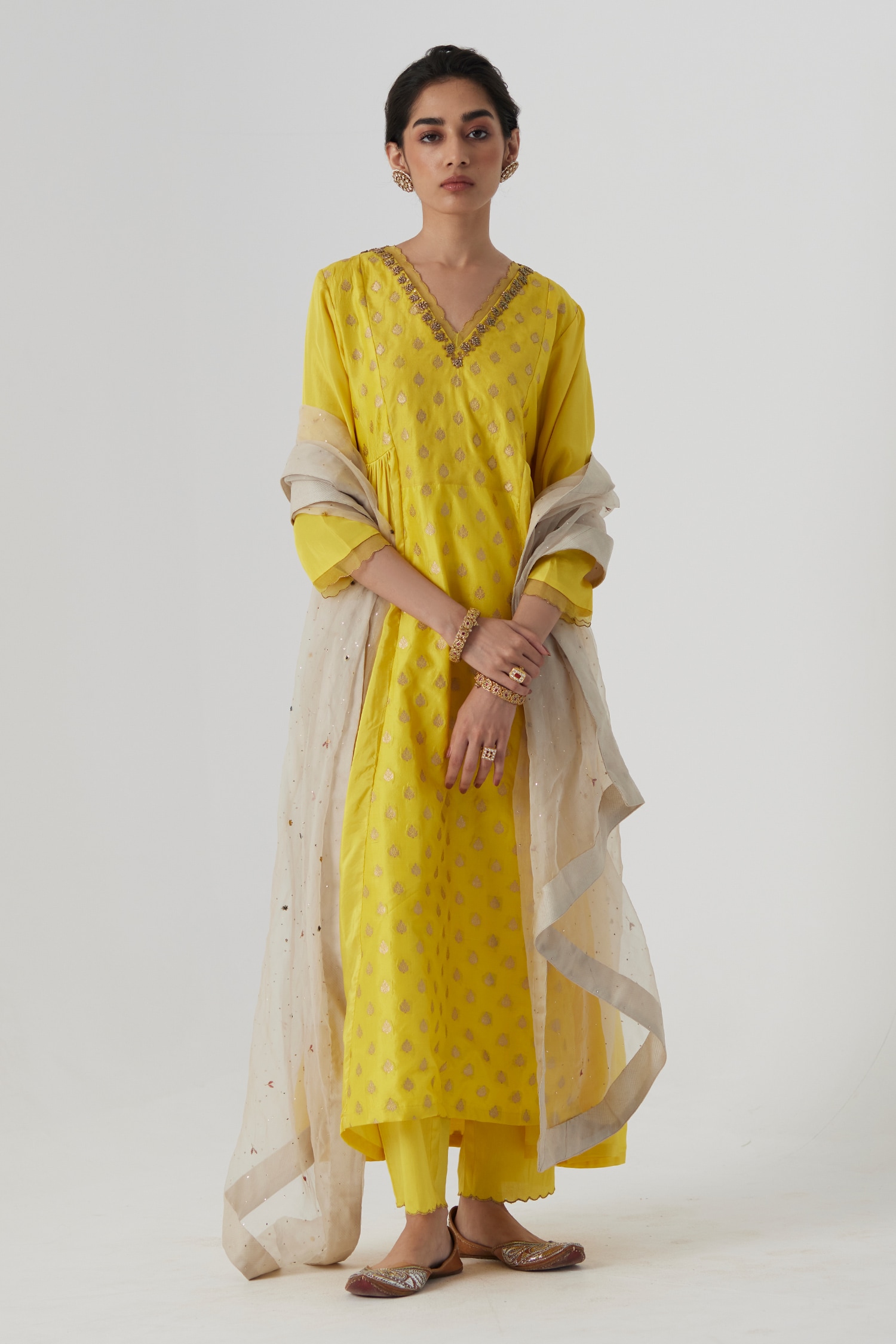 Buy Yellow Anarkali Banarasi Silk Brocade Ekani Bullian Leaf Woven Set ...