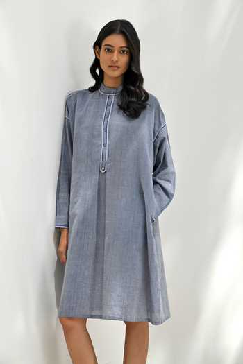 Buy Chambrey Cotton Hand Embroidered Thread Assos Reverse Box Pleated ...