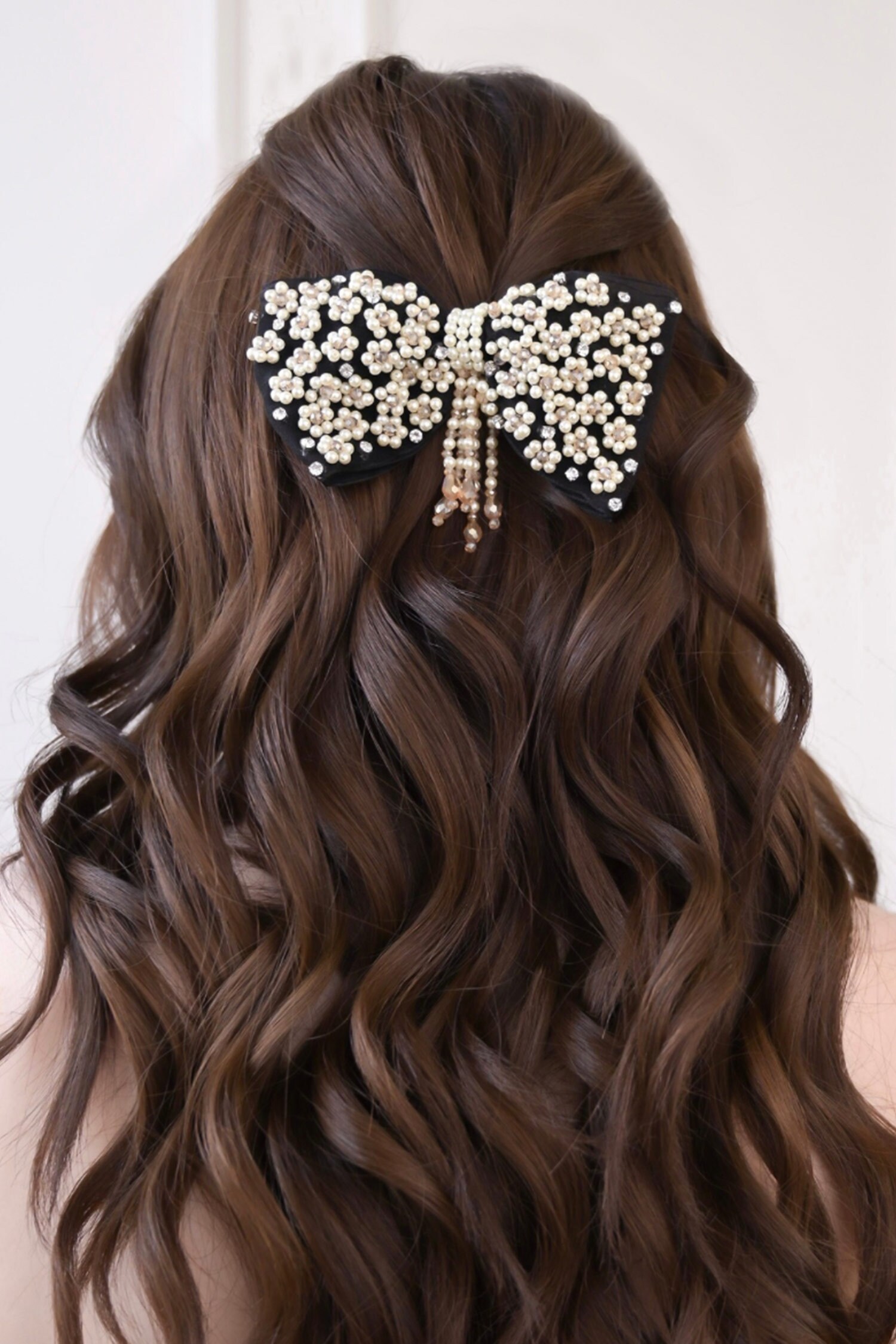 Buy Black Pearl Luna Flower Embellished Bow by Floristaa by mahek ...