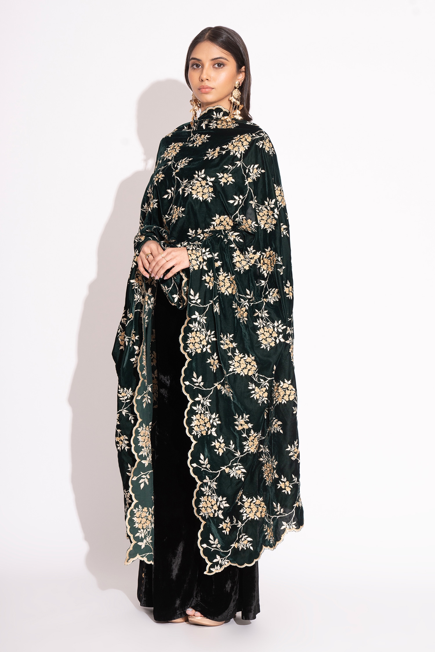 Buy Green Floral Thread Embroidered Velvet Stole by House of Inari ...