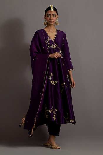 Buy Purple Chanderi Hand Embroidered Zari V Neck Guccha Jaal Angarkha ...