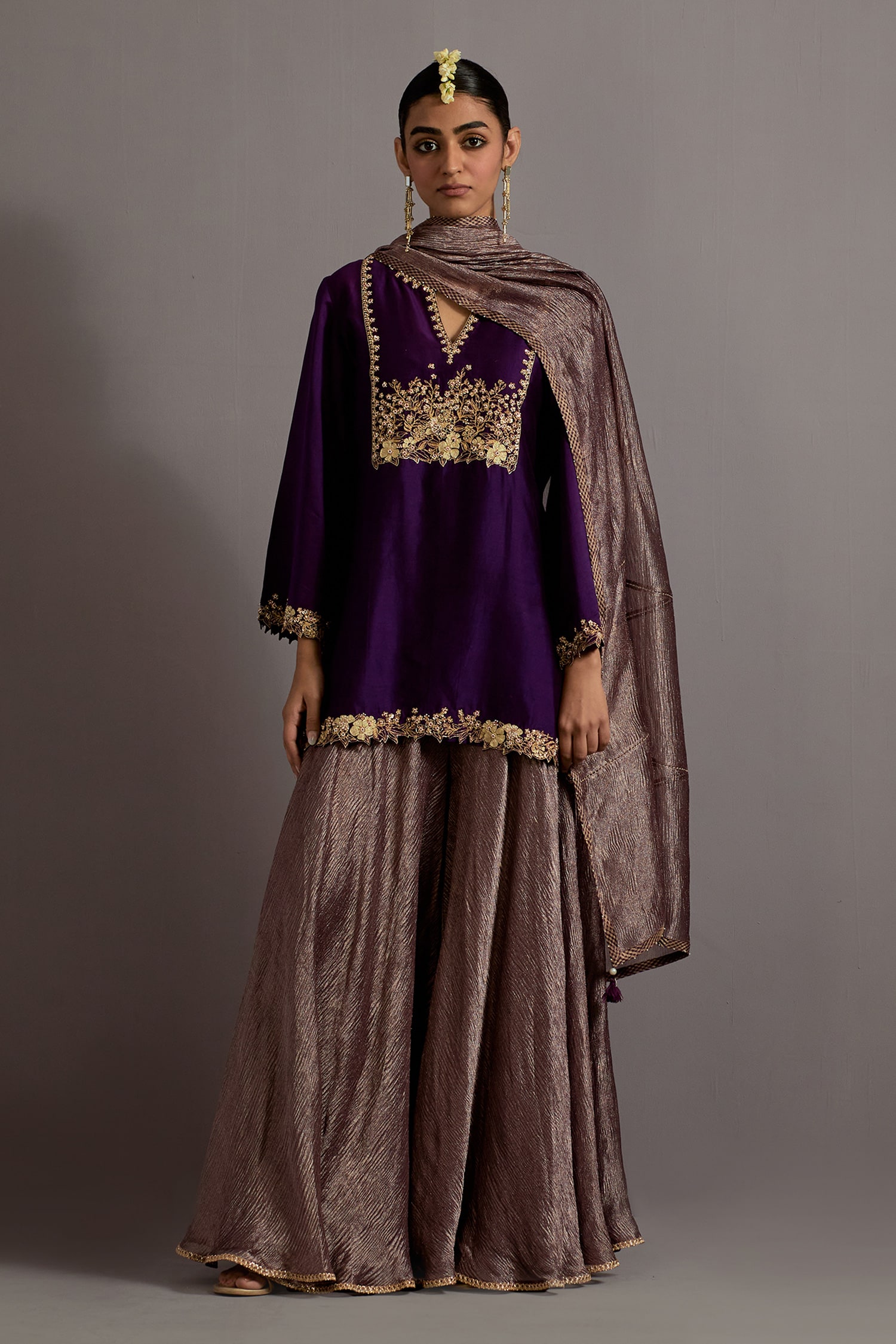 Buy Purple Chanderi Hand Embroidered Floral Notched V Phool Guccha Yoke ...