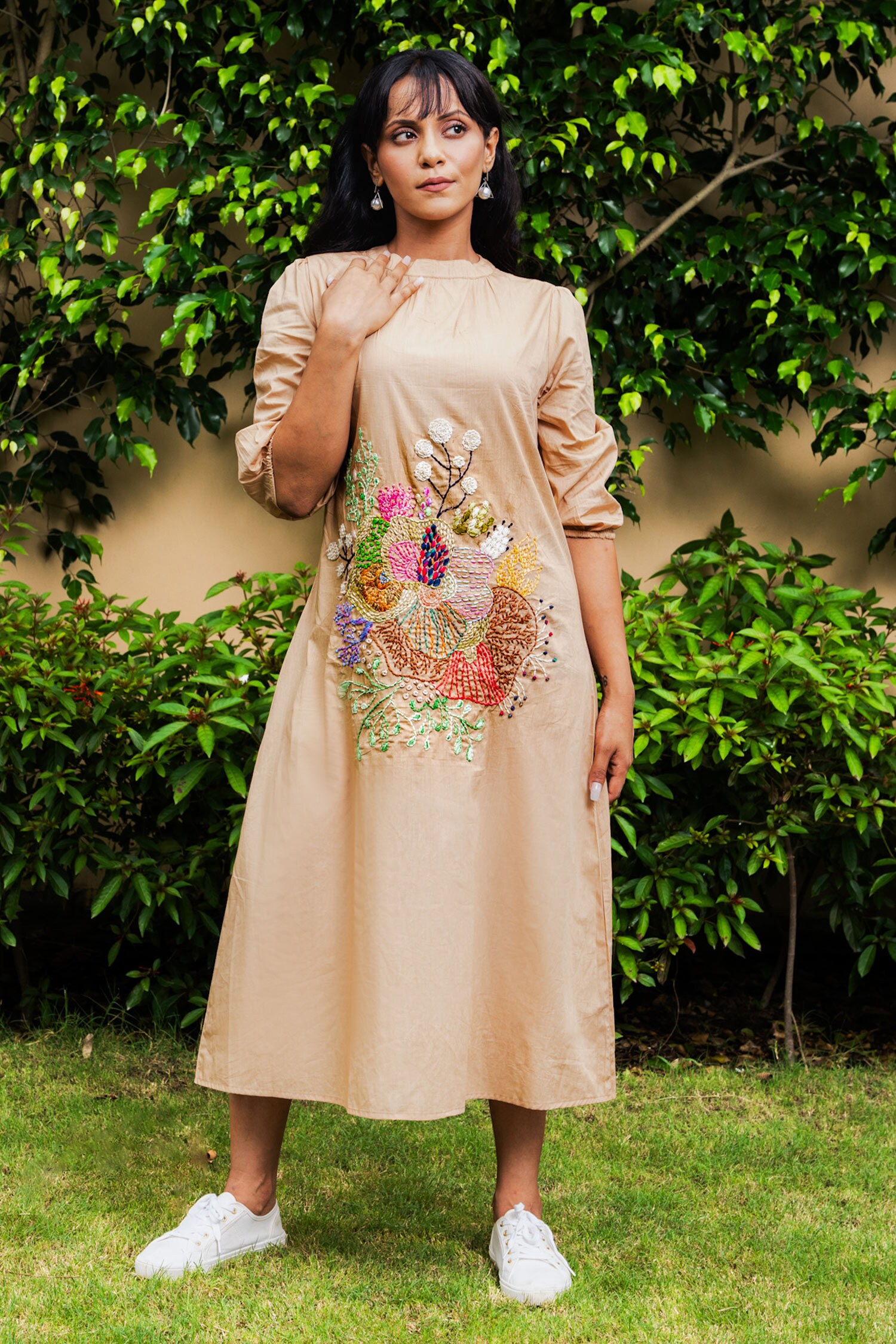 Buy Cream Muslin Cotton 100s Count Hand Embroidered Thread High Neck ...