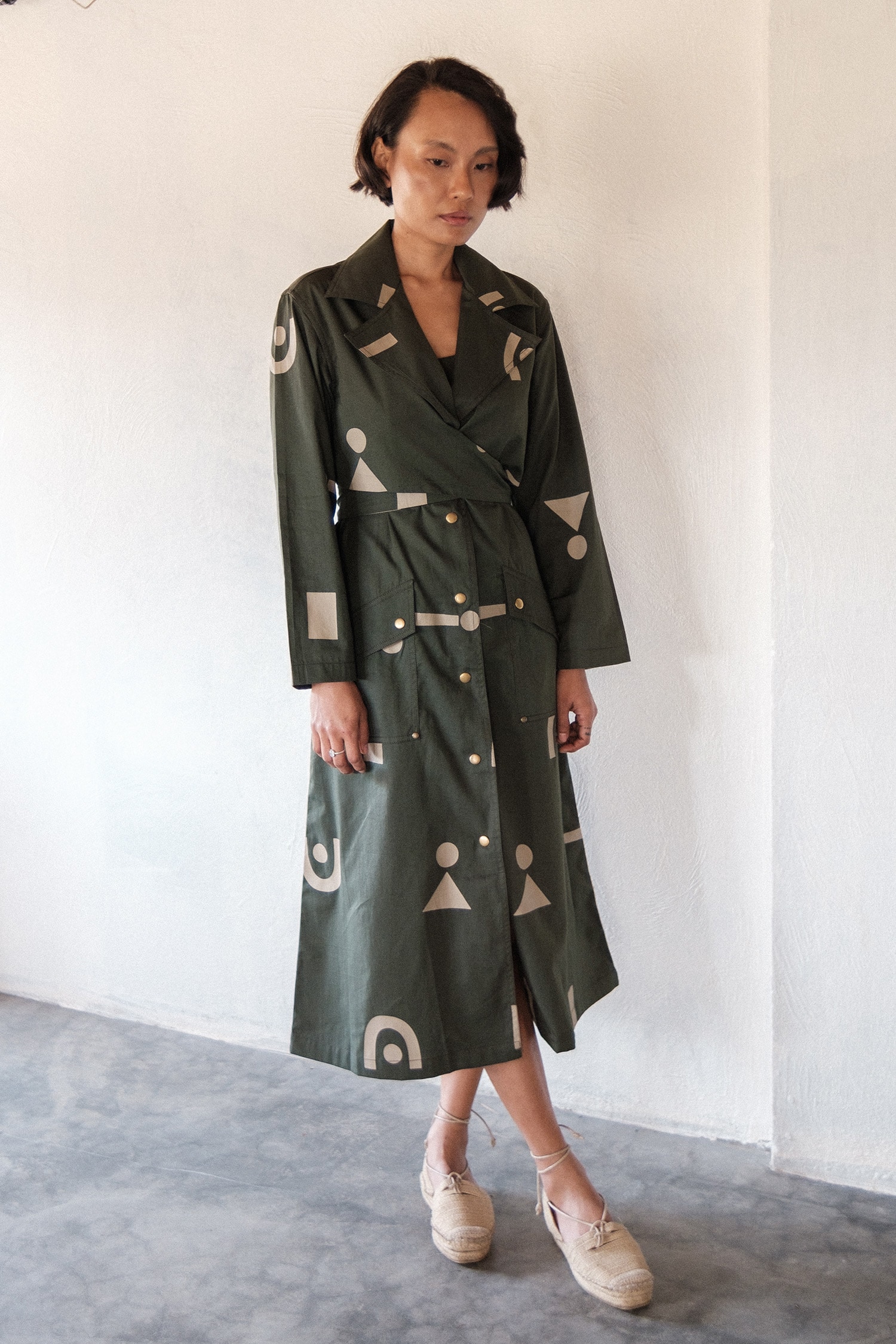Buy Green Organic Cotton Printed Triangle Lapel Collar Trench Coat For ...