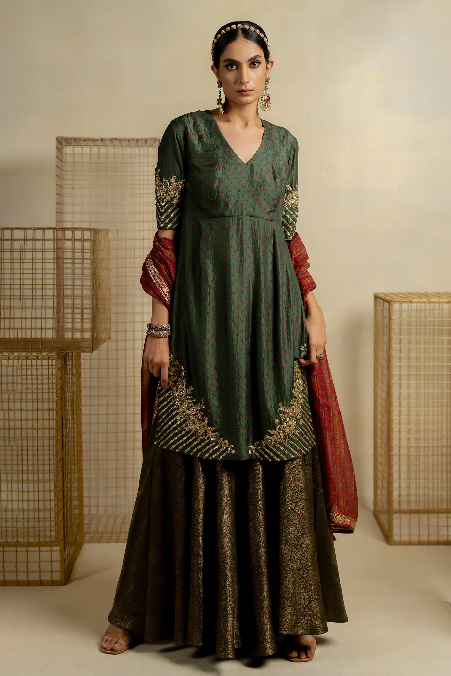 Buy Green Kurta Woven V Neck Pattern And Sharara Set For Women by Pooja ...
