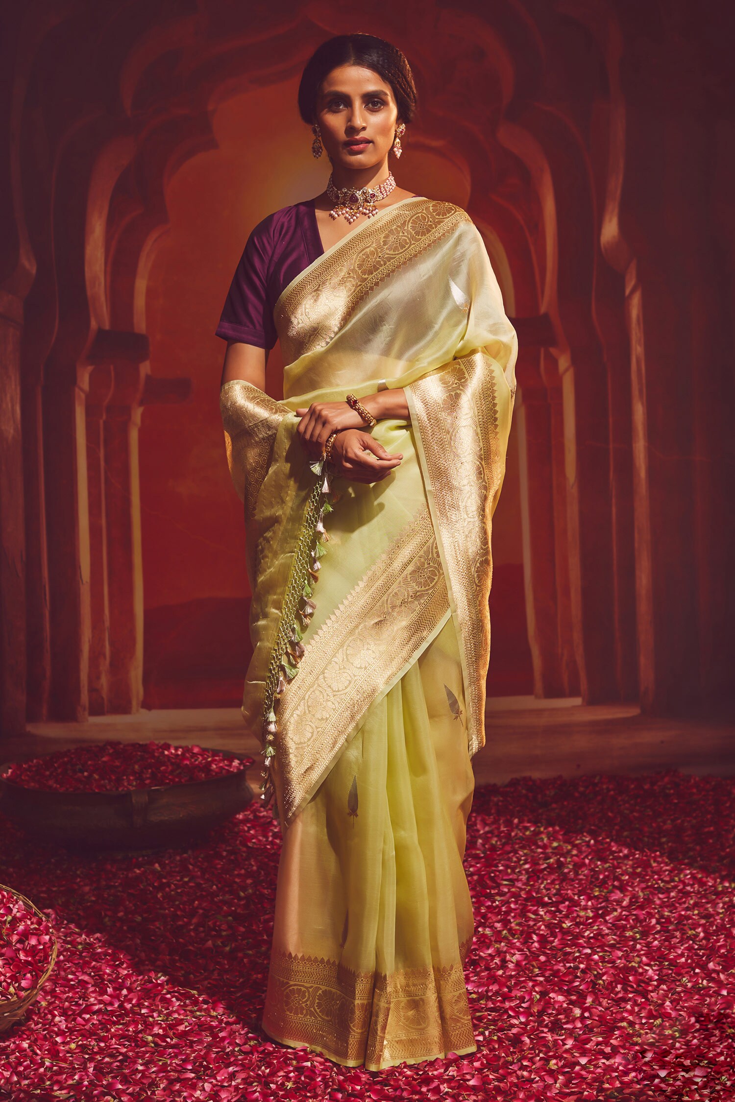 Buy Green Silk Woven Floral Butti Saree Running Blouse Piece For Women ...