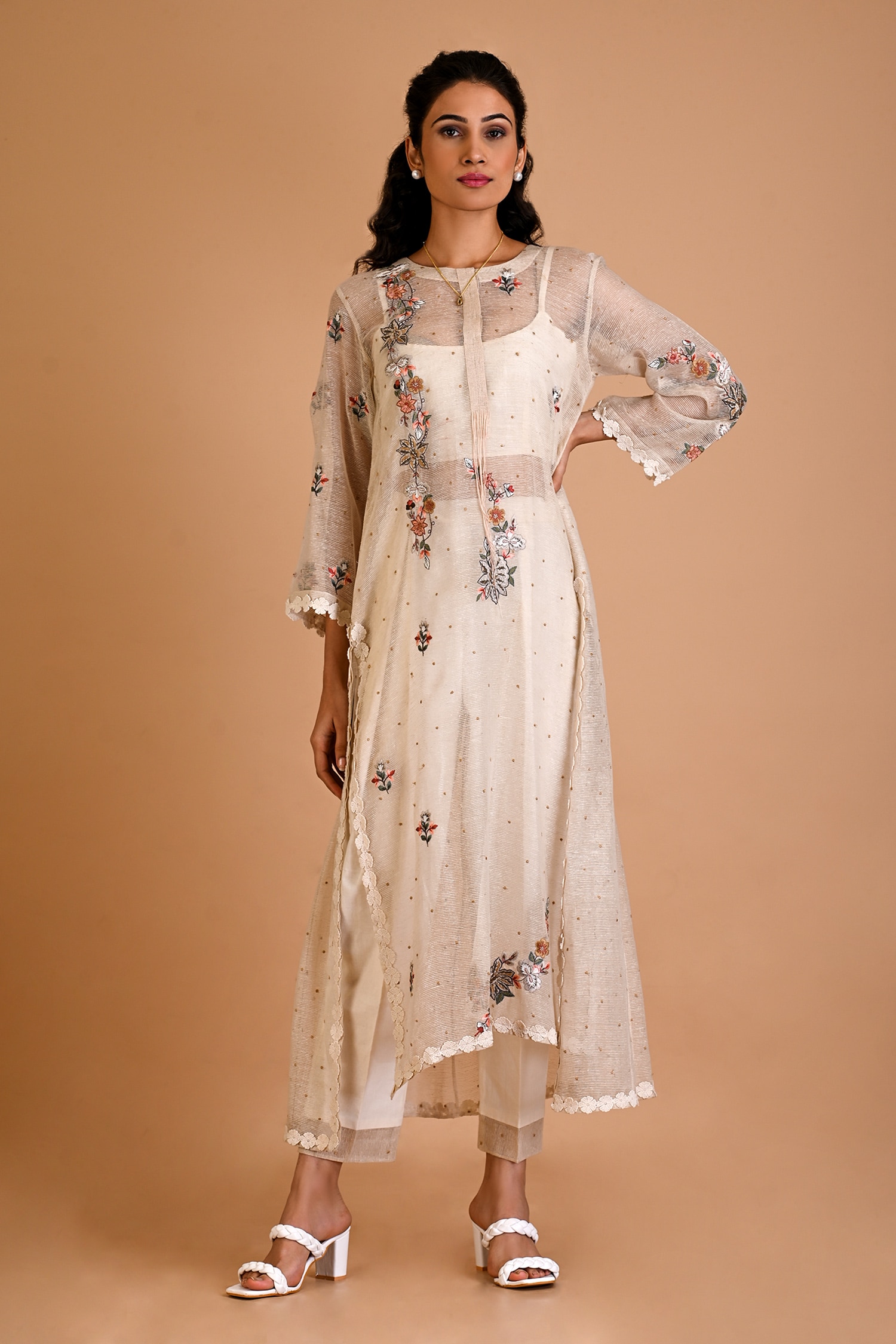 Buy Ivory Jute Silk Embroidered Floral Round Field Rush Tunic With ...