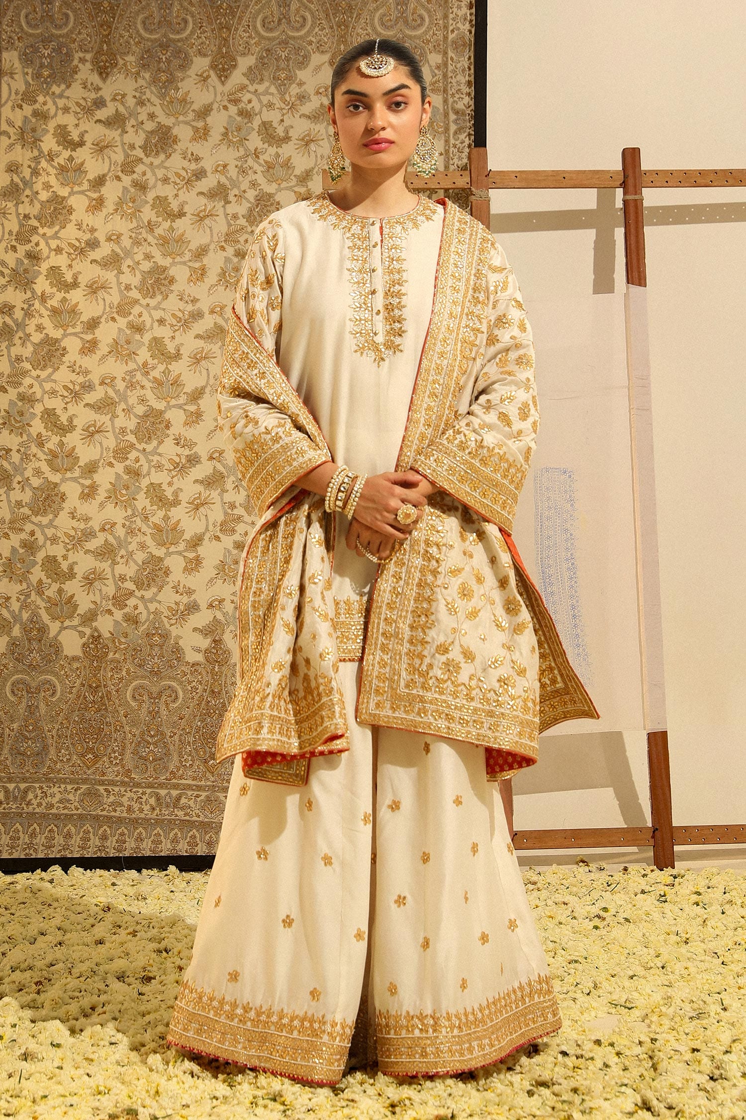 Buy Ivory Kurta And Sharara Silk Chanderi Embroidery Dabka Suleman Gota ...