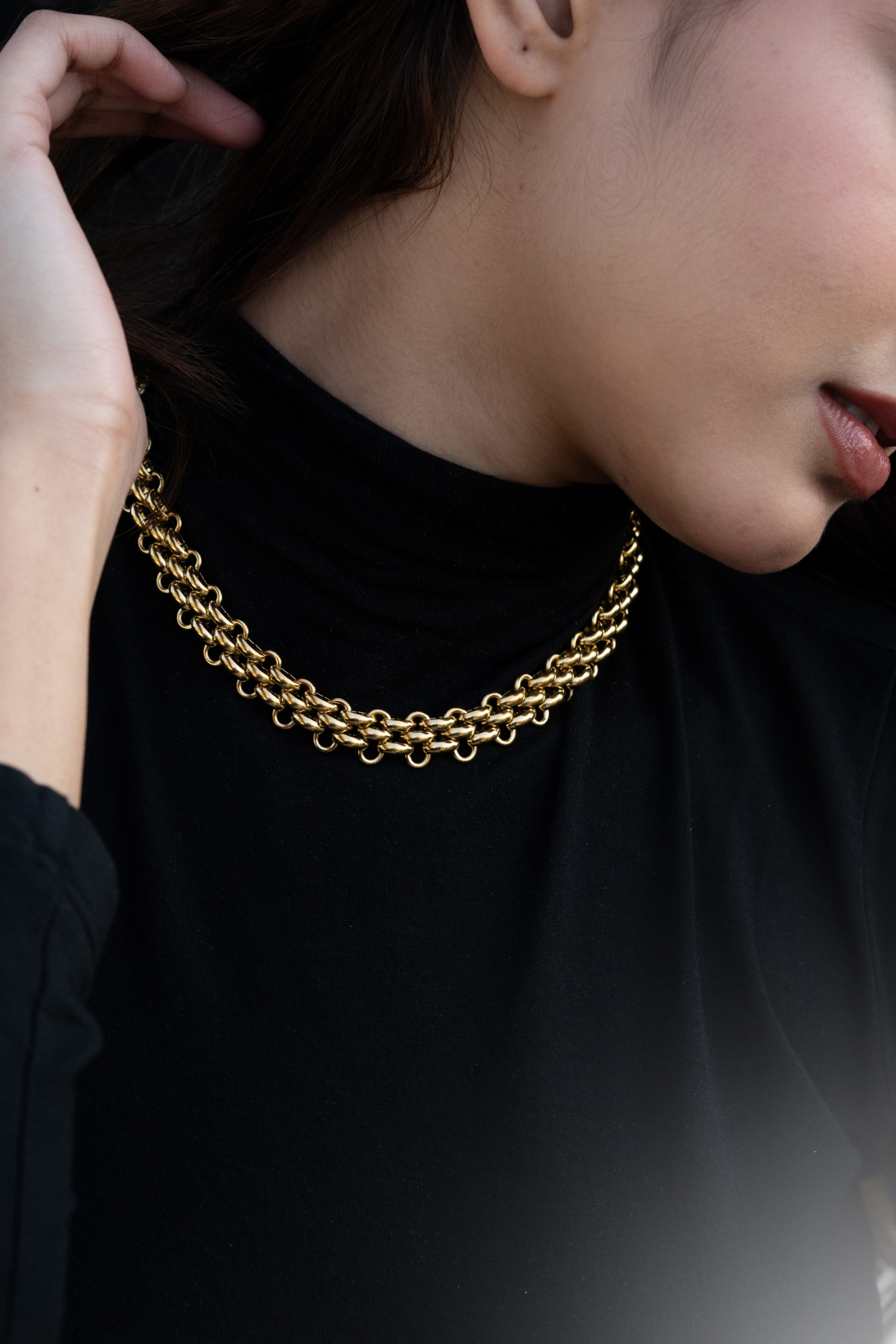 Buy Gold Plated Interwoven Loop Necklace by Do Taara Online at Aza ...