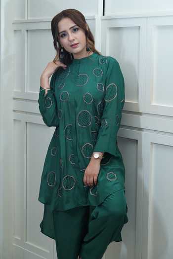 Buy Green Crepe Embellished Bead Band Collar High-low Kurta With Pant ...