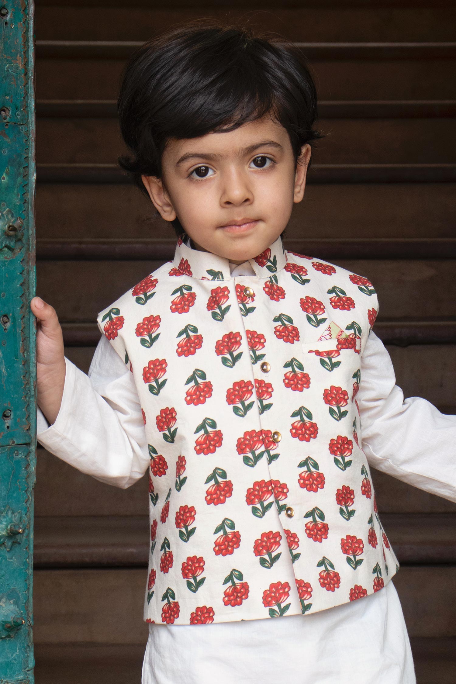 Buy Red Indian Cotton Print Gurhal Handblock Bundi For Boys by Laadlo ...